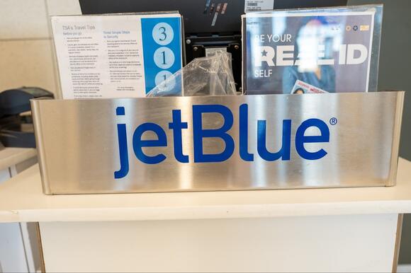 A Major US Airline Could Soon Go Bankrupt, Experts Warn - NewsBreak
