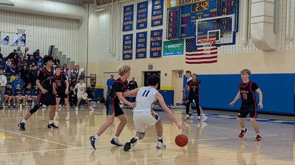 Hampton bolsters playoff resume with upset win over Indiana - NewsBreak