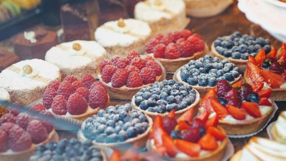 New Cakes, Doughs, and Creams Shape 2026 Desserts - NewsBreak