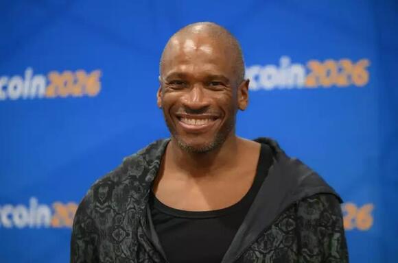 Arthur Hayes Bets The AI Bubble Will Pop And Drag Bitcoin Down — Here's ...