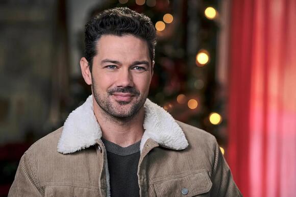 Hallmark Hunks! 23 Leading Men Who Bring Our Favorite Love Stories to ...