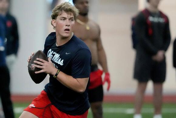 Joe Schoen’s son allegedly shares Jaxson Dart highlight tape — before making Instagram private ...