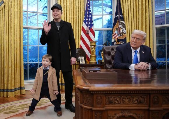 Elon Musk's 'Inappropriate' Outfit to the White House Sparks Public ...