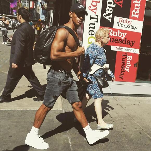 Billionaire David Geffen, 82, files for divorce from go-go dancer ...