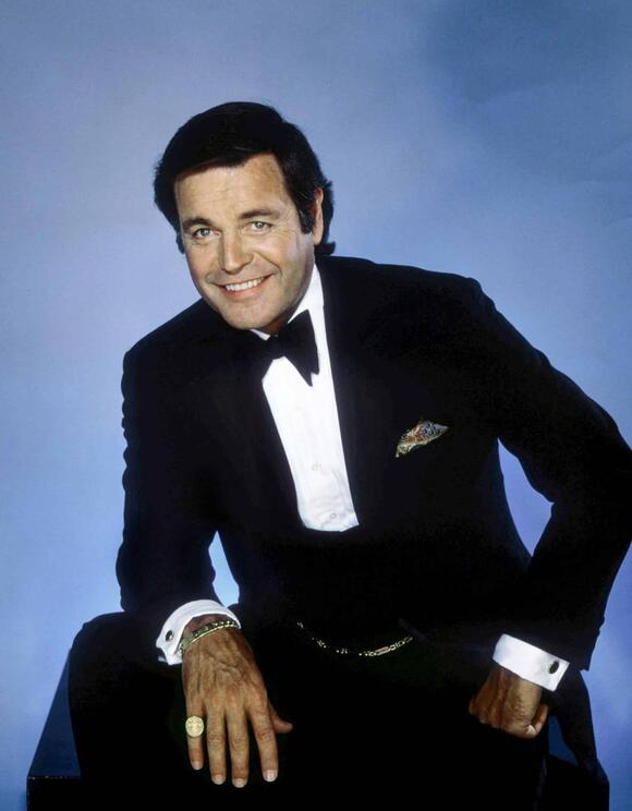 Robert Wagner Celebrates 96th Birthday Surrounded By Family In New ...