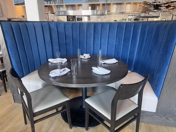 New upscale restaurant opens on Shaker Square - NewsBreak