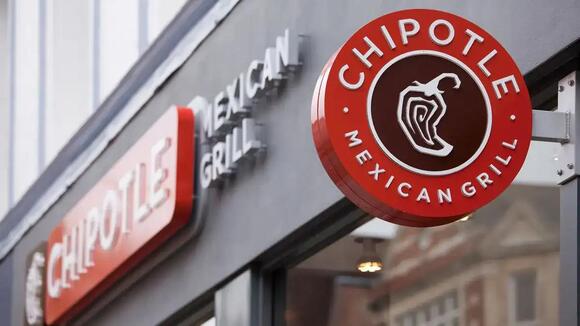 Chipotle Just Leveled Up With a Brand New Cilantro Lime Sauce: Don't ...
