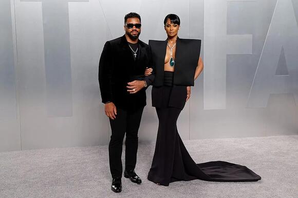Red Carpet Rundown: Celebrity Fashion From The 2026 Vanity Fair Oscars ...