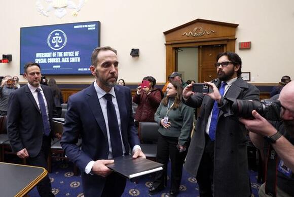 FBI agents search election hub in Fulton County over 2020 election ...