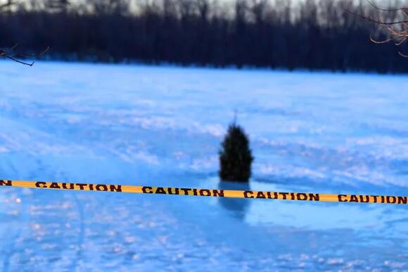 24-year-old kayaker drowns while apparently attempting to fish in icy ...