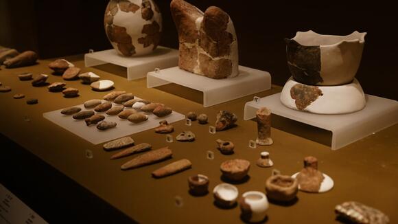 Why Are There So Many Unexplained Artifacts From Early American History ...