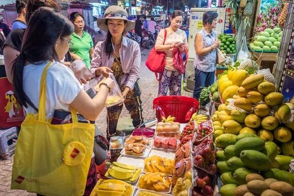 17 top night markets in Bangkok and Vietnam - NewsBreak
