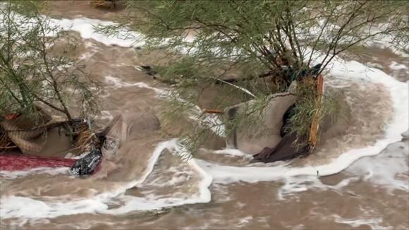 Safety tips after Santa Cruz River flood sweeps 11 into wash - NewsBreak