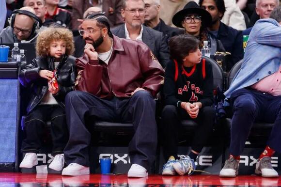 Daddy Drip Drizzy: Drake Shows Off Hot Soccer Dad Outfit At Son’s Game