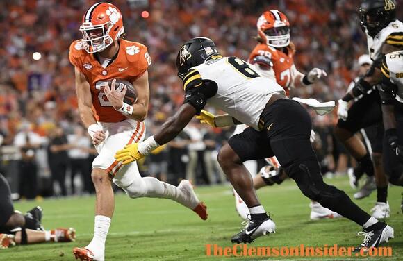 Klubnik, Receivers Bring Explosiveness Back to Clemson Offense - NewsBreak