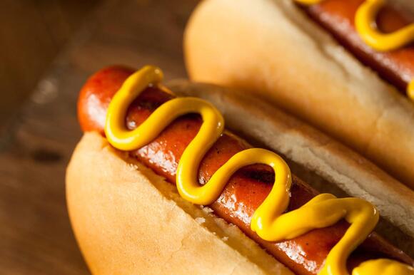 A Local's Guide To Iconic Hot Dogs Across Illinois - NewsBreak