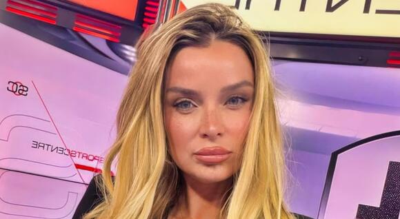 Social Media Explodes Over Canadian Sports Reporter Meghan Chayka’s ...