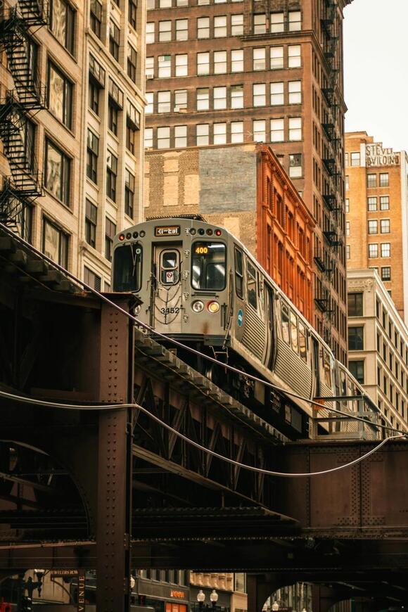 Train Ride Takes A Turn With Unusual Arrest On Chicago "L" Train ...