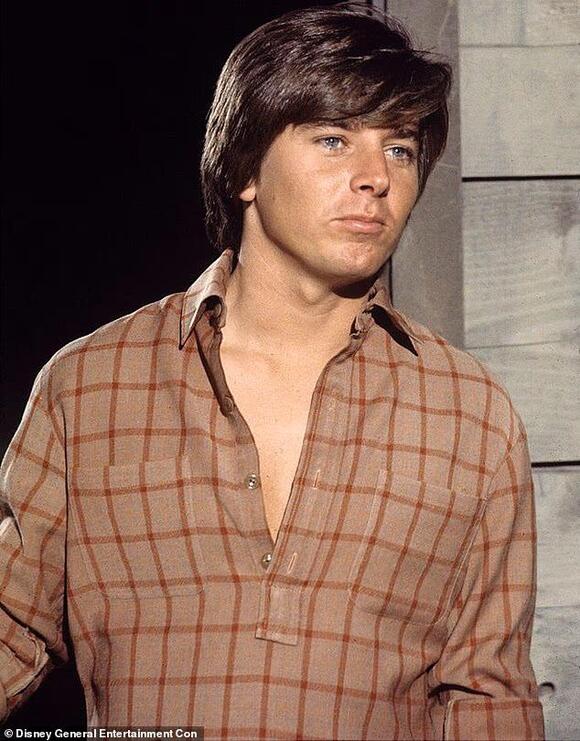 Iconic 60s teen heartthrob dead at 81 as tributes pour in - NewsBreak