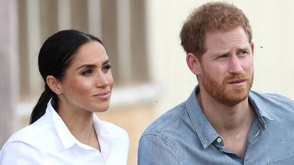 Prince William 'asked' Palace aide to help deal with Prince Harry after ...