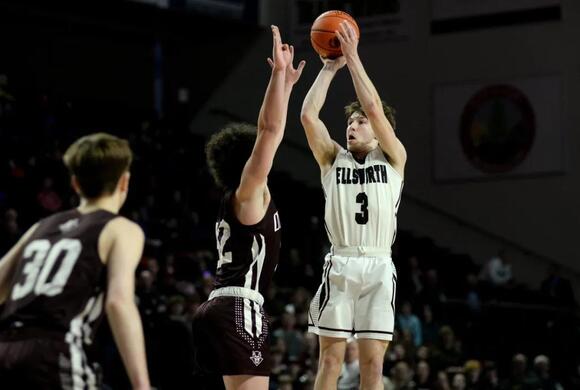 Ellsworth player named 2024 Mr. Maine Basketball
