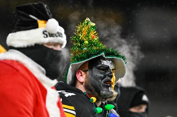 Here's how cold it was for Monday's Steelers-Dolphins game - NewsBreak
