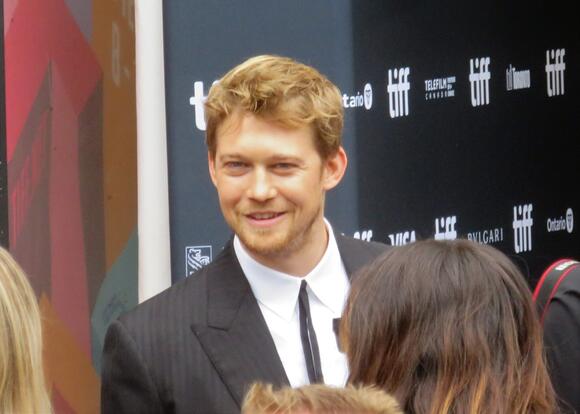 Joe Alwyn Stars in JW Anderson’s Spring/Summer 2026 Campaign, With Fans ...