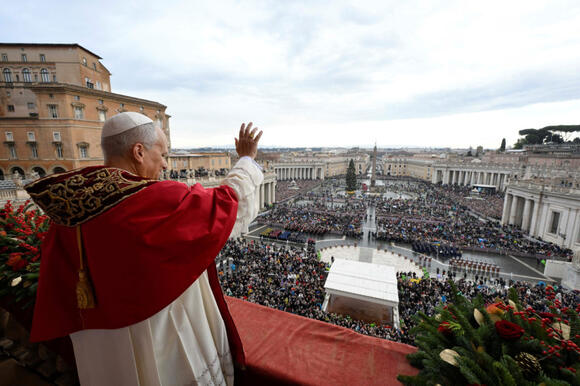 In his first Christmas Day message, Pope Leo XIV calls for 'justice ...
