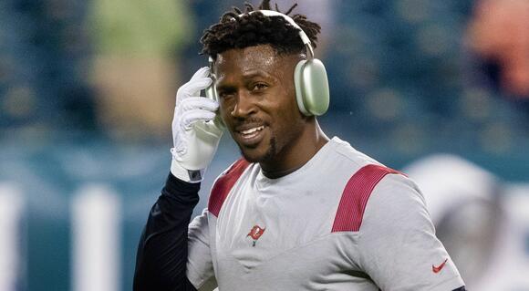 Antonio Brown Releases Statement Telling His Side Of The Story After ...