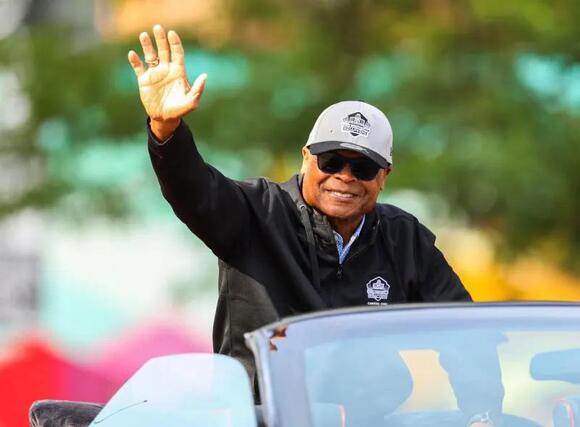 Mike Singletary Makes Feelings Clear on NFL Coaching Return as Bears ...