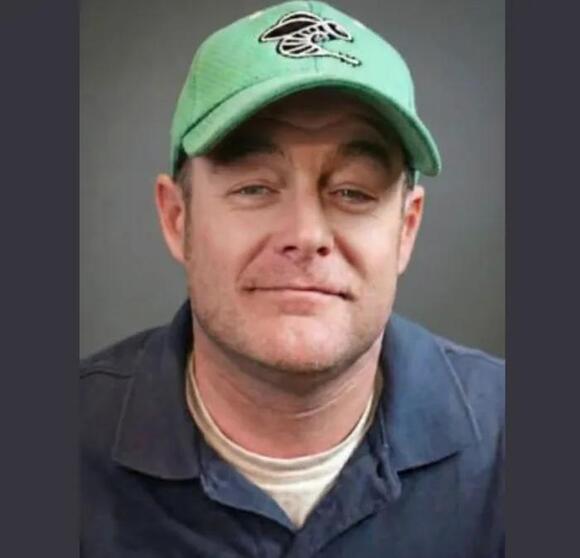 Longtime Edina youth hockey coach dies unexpectedly - NewsBreak