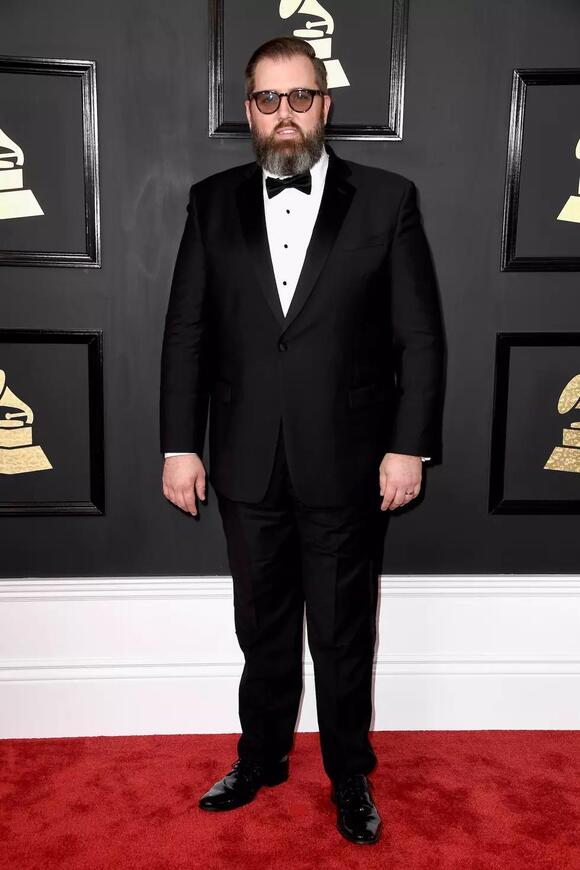 These 36 Country Singers Have Battled Cancer - NewsBreak
