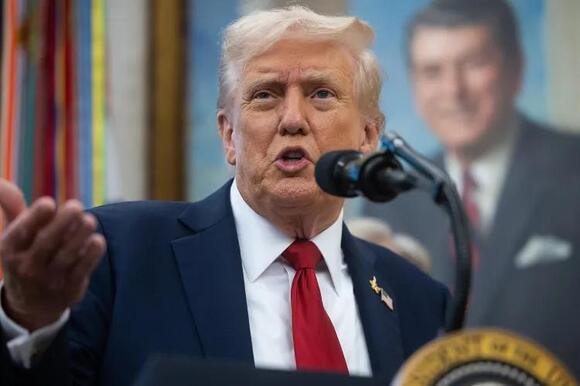 Donald Trump Says His Goal for 2026 Is to ‘Survive’ - NewsBreak