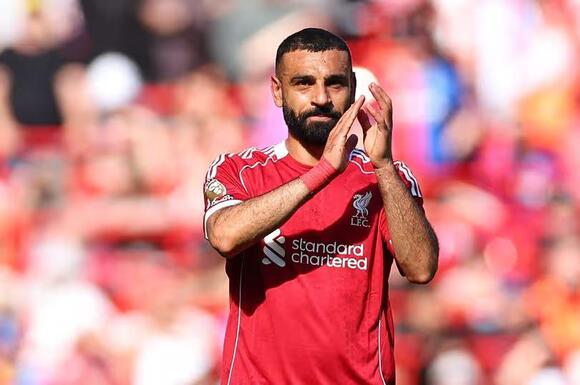 Mohamed Salah presented with touching keepsake from Liverpool fan Sean ...