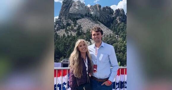 Erika Kirk and 'Stiff' Sean Hannity's 'Awkward' Hug Goes Viral at ...