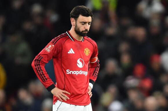Man Utd release statement after Bruno Fernandes’ social media hacked ...
