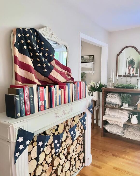 15 Red White and Blue Decor Ideas for 2026 So Good Guests Will Ask ...