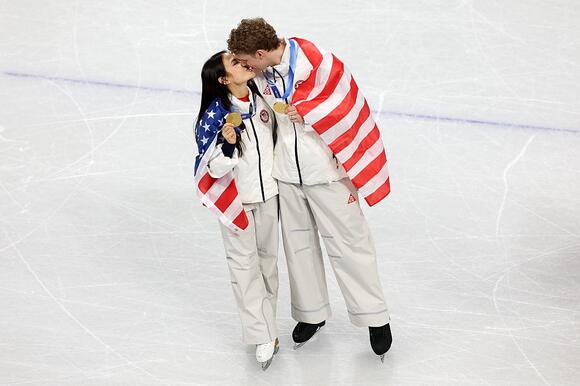 "On The Ice, She's My Enemy": 18 Olympians Who Are Dating Or Married To ...