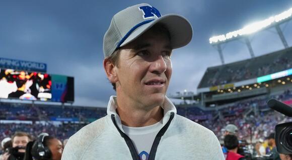 NFL Fans Noticed Eli Manning’s Nasty Background On The “ManningCast ...