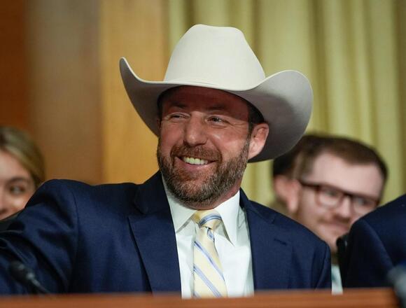 Sen. Markwayne Mullin says ICE officer had to 'engage' in shooting ...