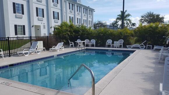 3-Year-Old’s Lifeless Body Pulled Out of Pool by Hotel Housekeeper ...