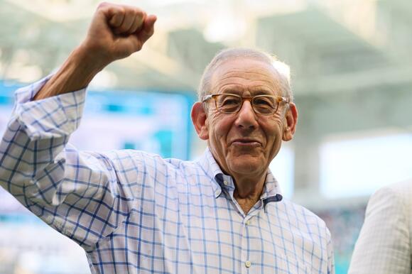 Dolphins Billionaire Stephen Ross’ Viral Private Jet Meltdown: Fuming ...