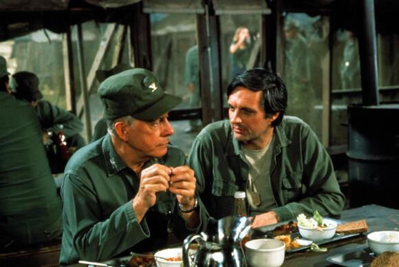 Beloved ‘MASH’ Star Alan Alda Reveals 19 Behind-the-Scenes Secrets That ...