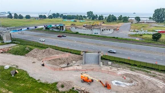 New Ralph Wilson Park pedestrian bridge setting course for Buffalo this ...