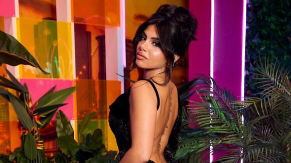 Love Island USA’s Huda Mustafa and Louis Russell Confirm Relationship ...