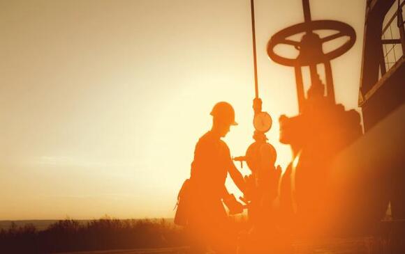 Petrobras Finds New Oil Reserves in Brazil's Campos Basin Area - NewsBreak