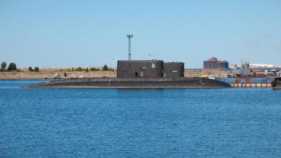 Russia’s Kilo-class ‘Black Hole’ subs now lurking in China and Iran ...