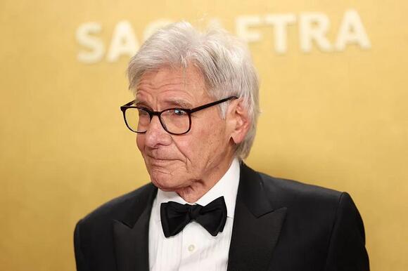 25 Celebrities’ Last Jobs Before They Became Famous - NewsBreak