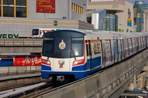 Transit Passes That Stretch Your Budget - NewsBreak