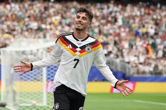 💅 German star among the top, AI ranks the hottest World Cup players ...